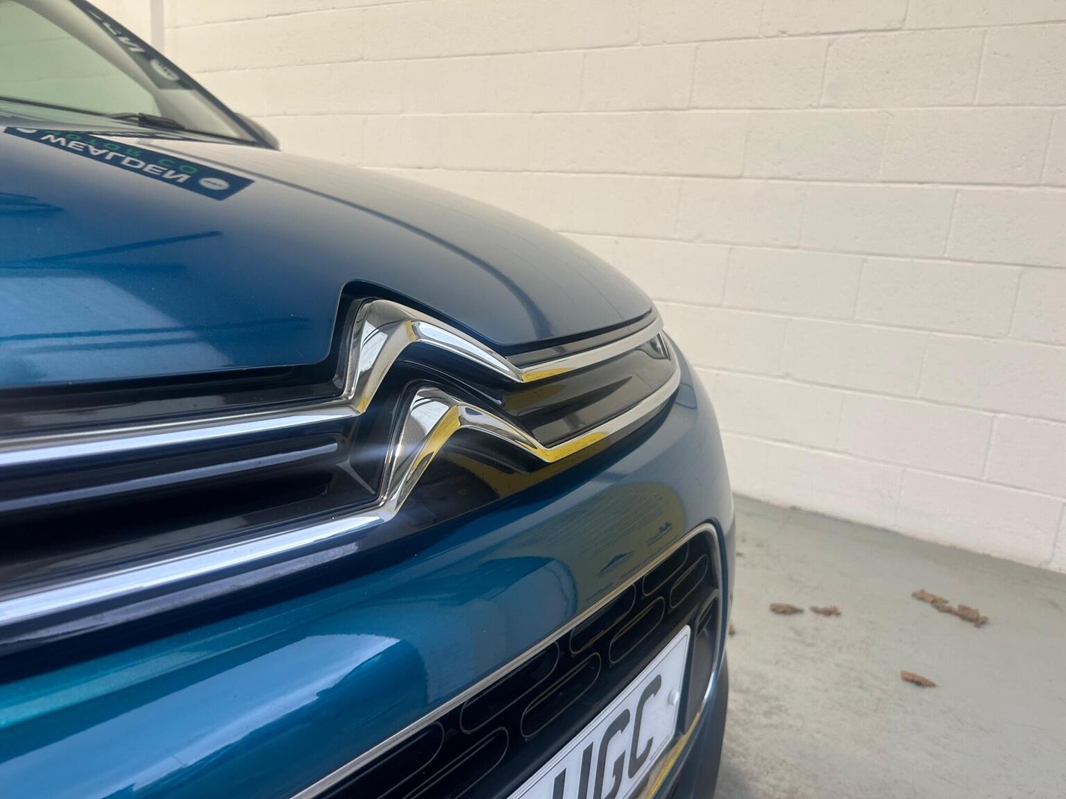 Used CITROEN C4 CACTUS 2019 Blue for sale - £7795 in Pevensey, East ...