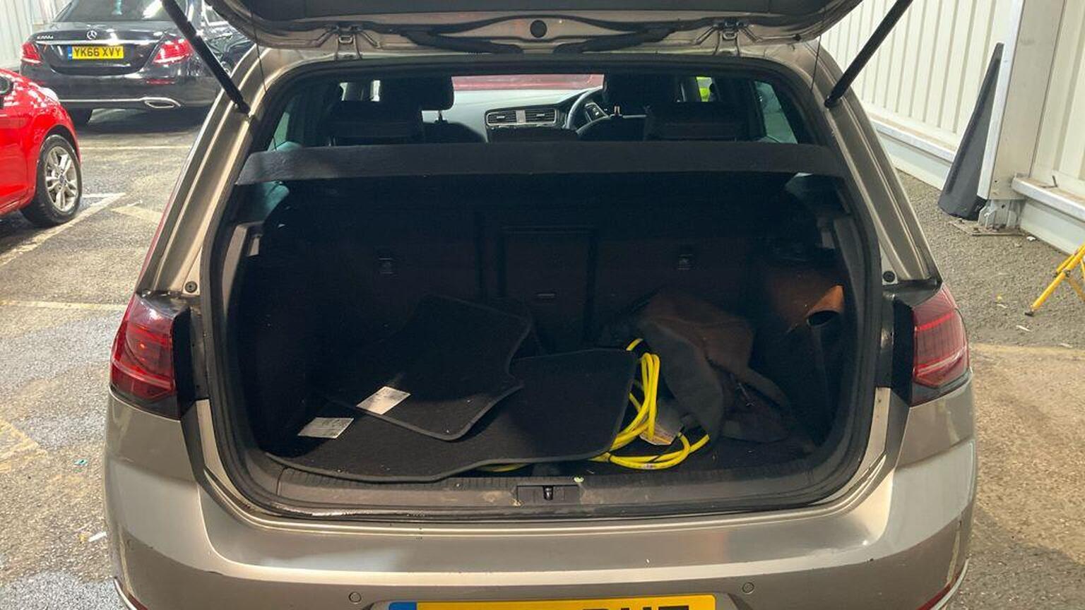 Used VOLKSWAGEN GOLF 2017 Silver for sale - £14990 in Halifax, West ...