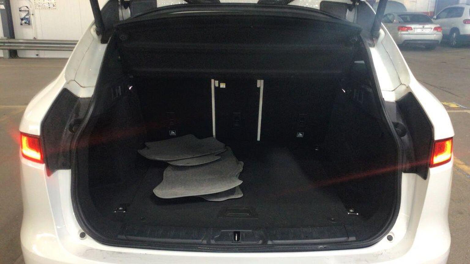 Used JAGUAR F-PACE 2016 White for sale - £10990 in Halifax, West ...