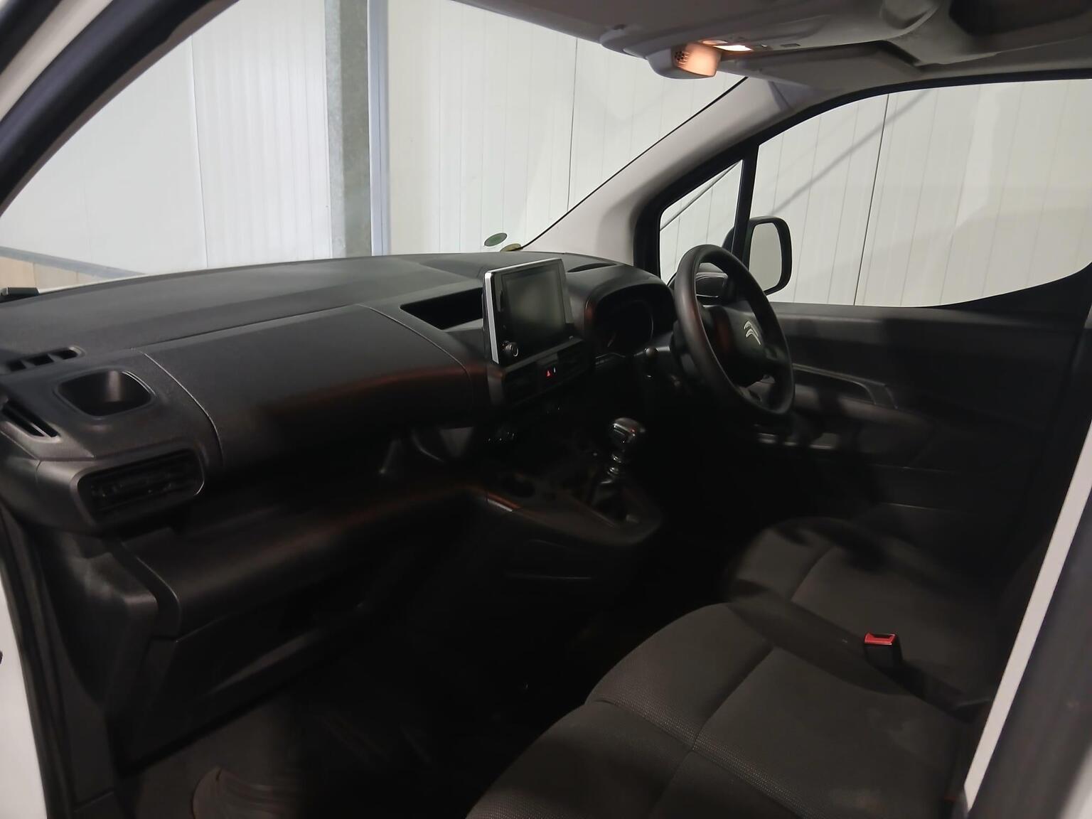 Used CITROEN BERLINGO 2022 White for sale - £9995 in Waltham Abbey ...